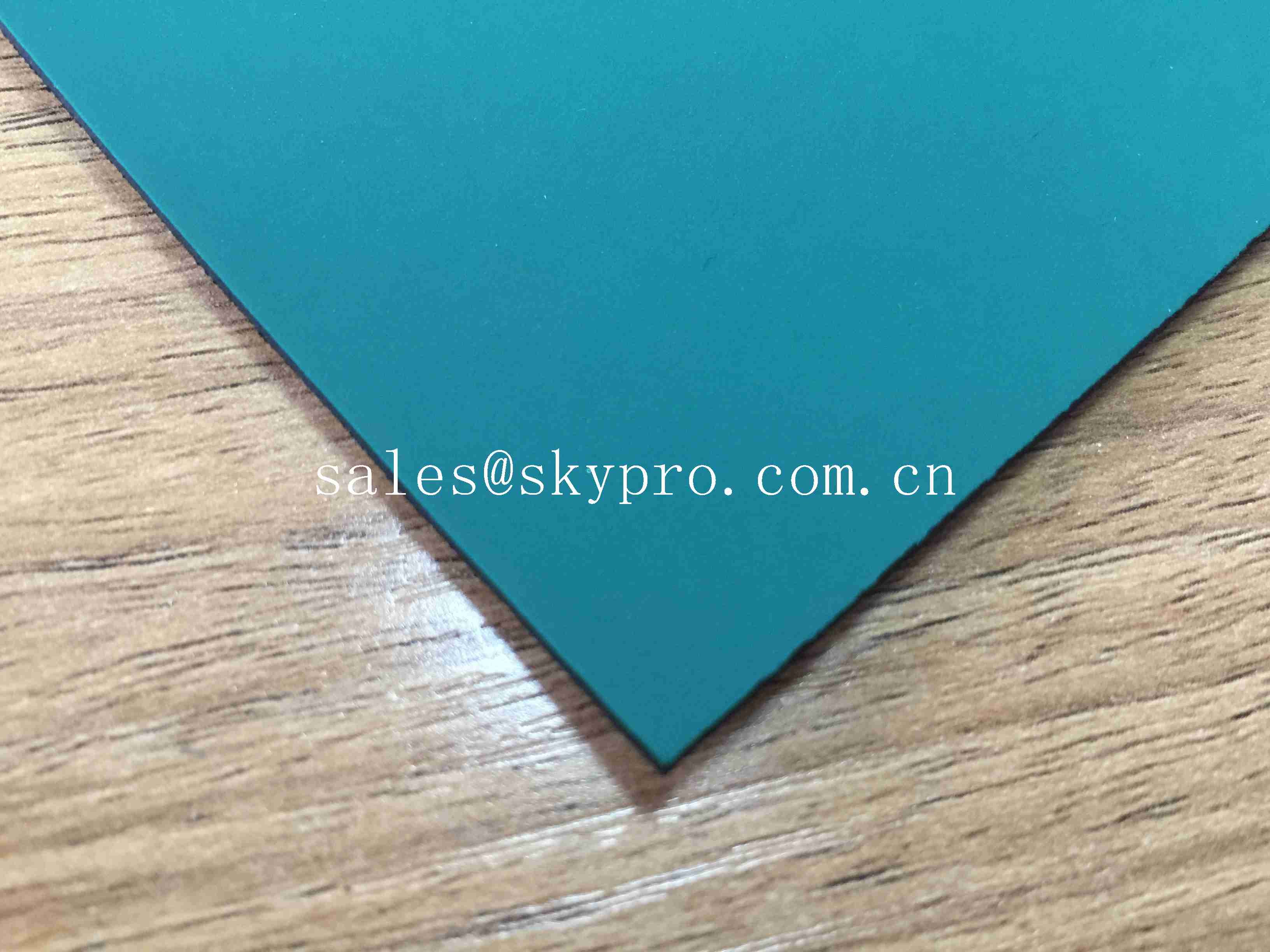 Professional Green Rubber Ground Matting Easy Installation Tensile ...